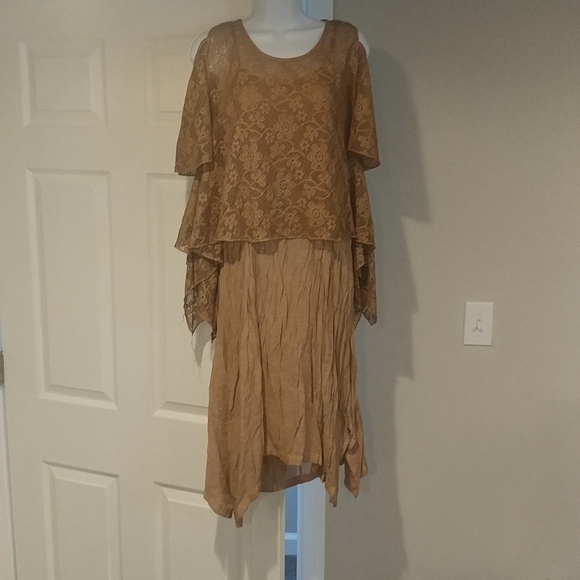 Pretty Angel | Dresses | Pretty Angel Small Midi Caramel Lace Detailed ...
